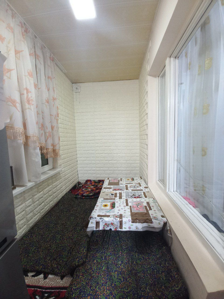 Срочно продаю Юнусабад 11кв 2/1/4 64000$