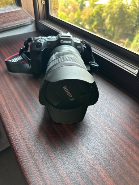 Canon r8 + rf 24-70 2.8