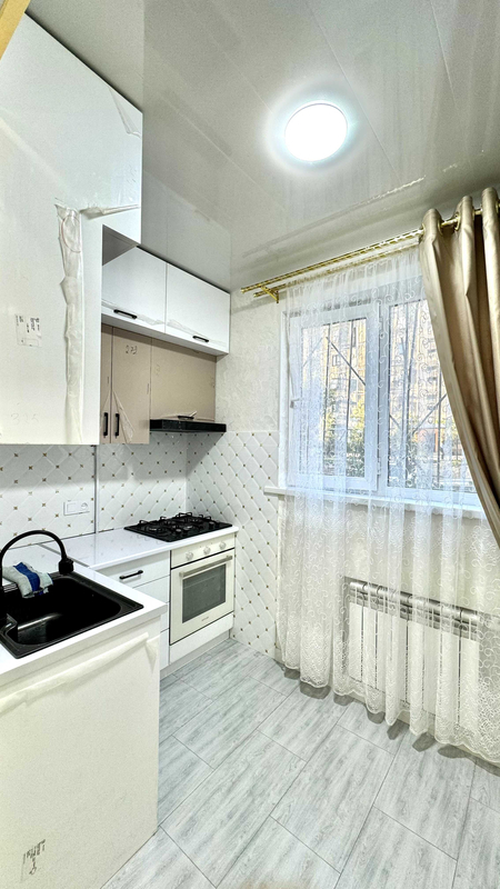 Продается 2/1/9 квартира.Ремонт.Спец.план72м.Каратош.ТЦСамарканДарвоза