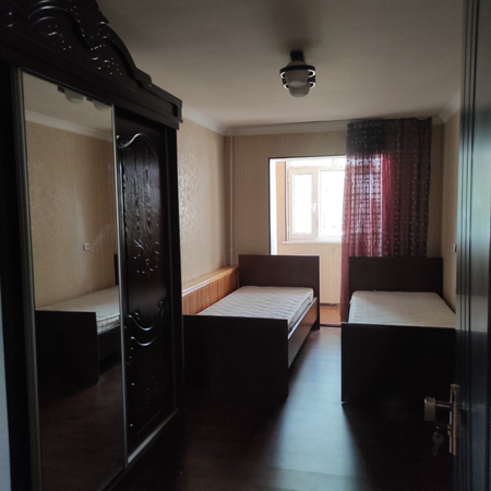 Chilonzor 24 chi kvartl 2*3/1/5/450$