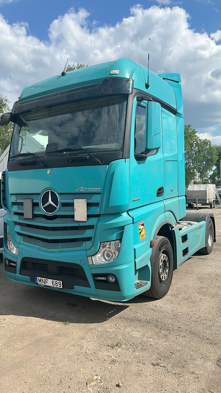ТЯГАЧ Mercedes-Benz Actros 1845LS