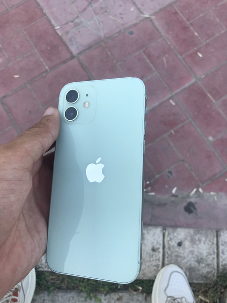 iphone 12.  128gb