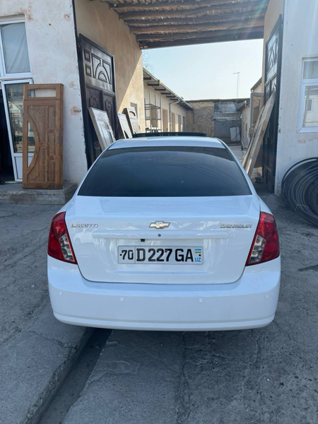 Lacetti 1.6 AT 2013