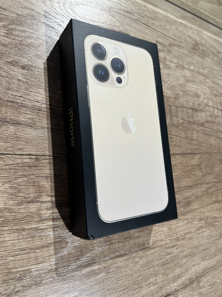 Iphone   13 pro  xolati zor