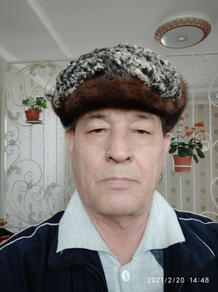Шерозий, сур, каракул терисидан янги тикилган папоқлар