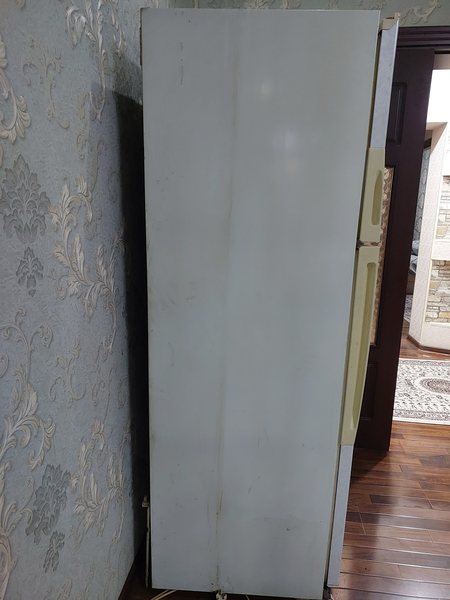 Холодильник Vestel