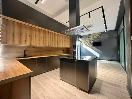 Сдаётся в аренду 1050 м². коммерческое здание в центре  г.Ташкента.