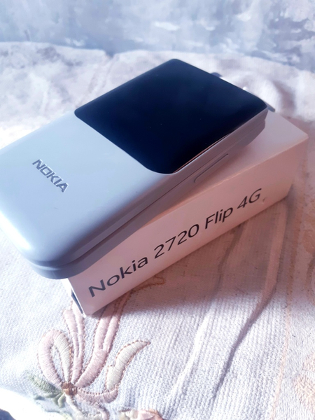 Nokia 2720 flip srochniy sotiladi!!!