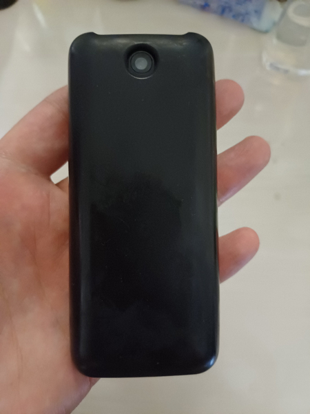 Assalom alekum telefon sotiladi nokia 108 original 2ta sim imeydan