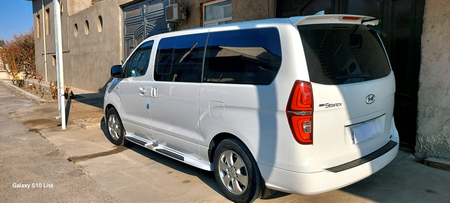Hundai grand starex sotiladi