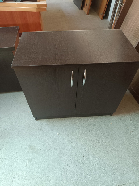 Продам офисные стулья