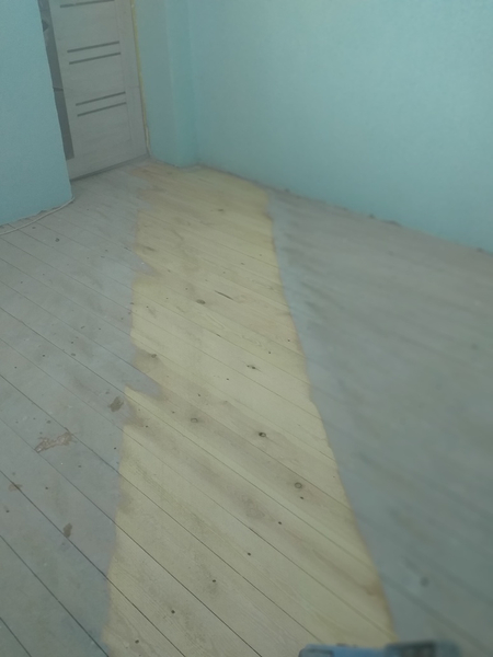 Laminant pol parket tarket znalar plintus plast mdf