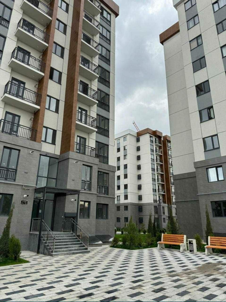 Продаётся квартира в  Яшнабадском районе ЖК Alfraganus  2/4/9