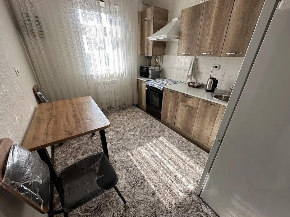 Сотилади. Сергели 5а.  3/4/7. 60м²
