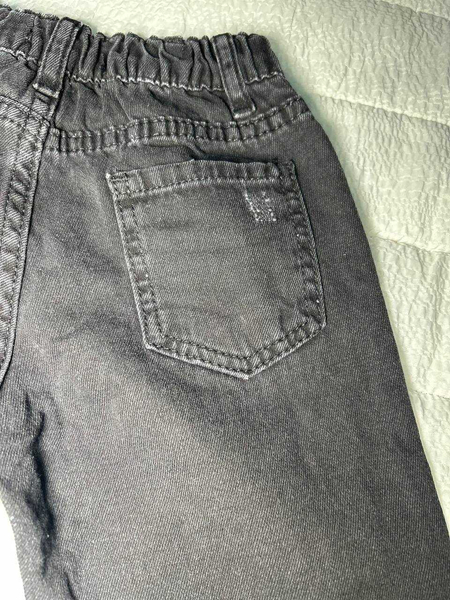 Джинсы ZARA  для мальчиков. Размеры имеются
