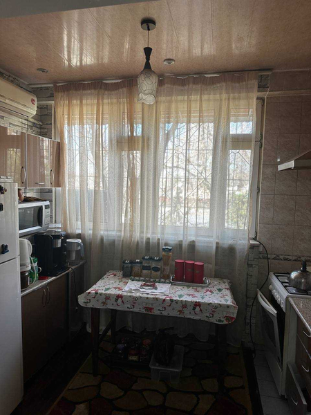 (К129172) Продается 5-ти комнатная квартира в Мирабадском районе.