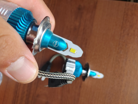 Mi 2 led lampochka H4