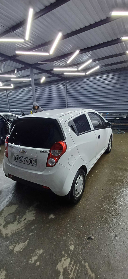 Chevrolet Spark 1 позиция автомат