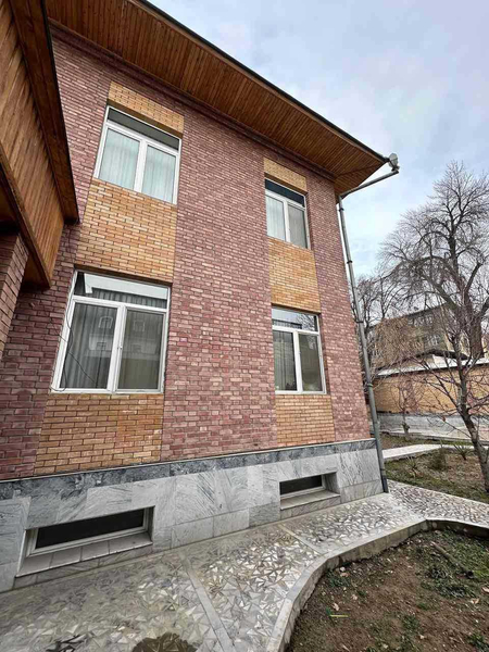 Продаётся Евродом на улице Шота Руставели, 5,5-соток (N 8936)