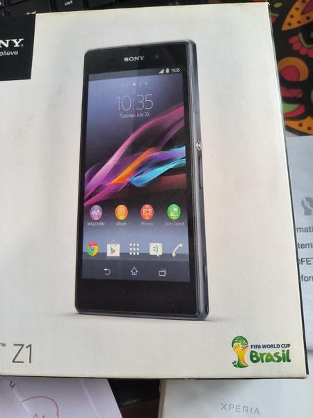 Продается телефон Sony Xperia tm Z1