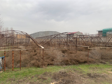 Хасанбой постдан 1,5 км кирганда 30 сотих ер