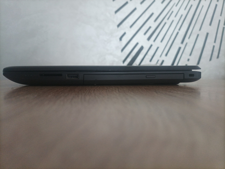 HP 250 G6 DDR4 4GB/512 SATA SSD