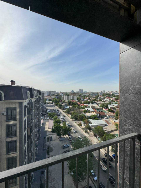 Продается квартира студия в Black Tower.  Вид на весь Ташкент