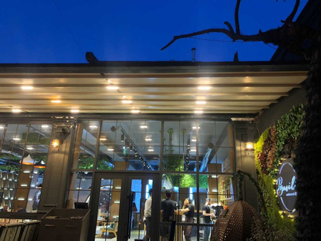 Pergola kafe restoran va uylar uchun