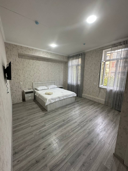 Hotel bez zaks qabul qilinadi