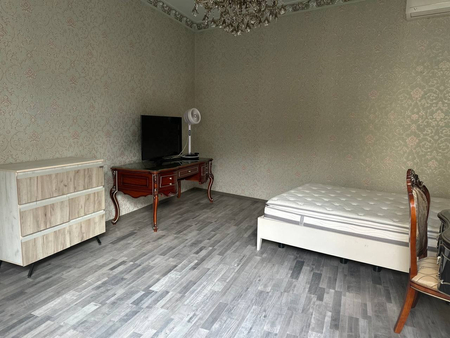 Hovli sotiladi srochniy