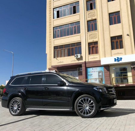 Mercedes Benz GLS 400 sotiladi