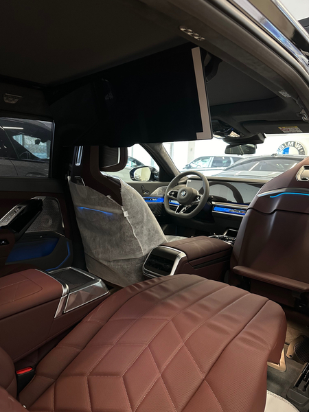 Продам новый BMW M750E M760E Гибрид в наличии и с гарантией !