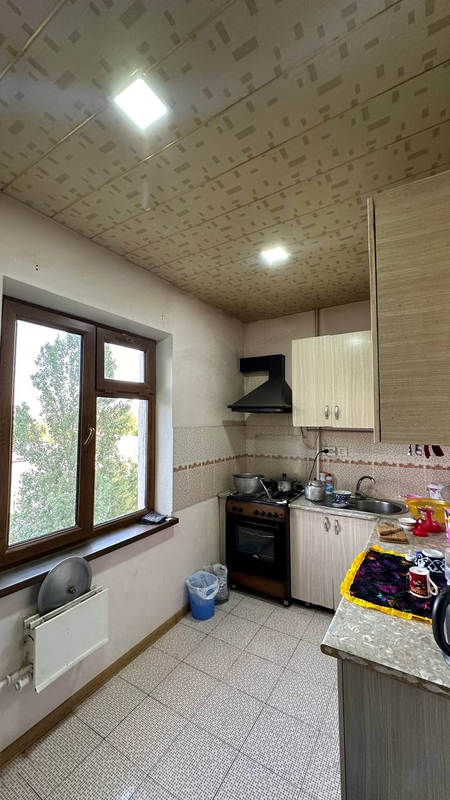 Срочно.  Продаётся 2-х комнатная квартира.