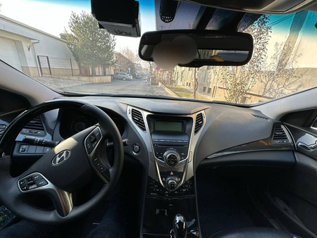 Продаётся автомобиль Hyundai Grandeur