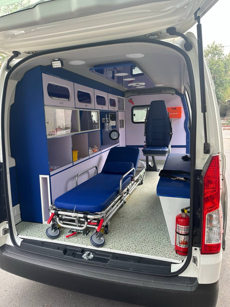 Продается скорая машина Tayota Hiace High Roof