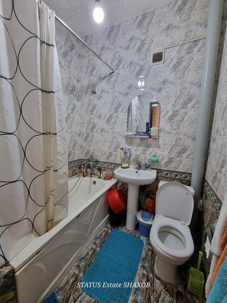 Недорого продаётся 2х комнатная квартира. Кирпичка