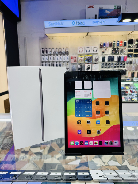 iPad 9  64 wifi ideal 98%