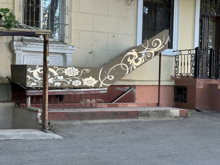 Продается коммерческое помещение в центре (Ц-1)