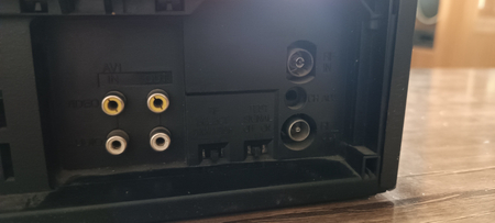Видеомагнитафон Panasonic NV-SD225