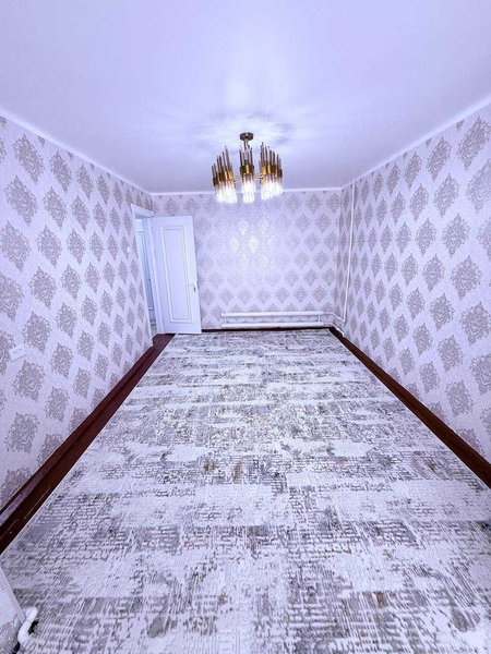 Продаётся 2х комн квартира на 2 этаже Ор-р Конечка