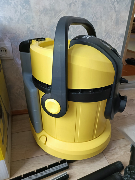 Моющий пылесос KARCHER SE 4001. Original GERMANY. Почти новый