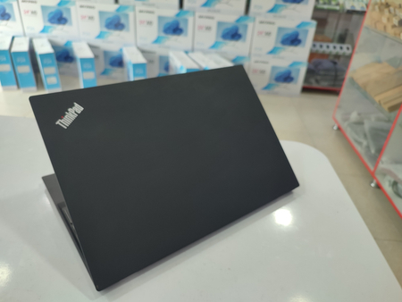 Lenovo Thinkpad core i7 10 avlod qo'shimcha videokartalik
