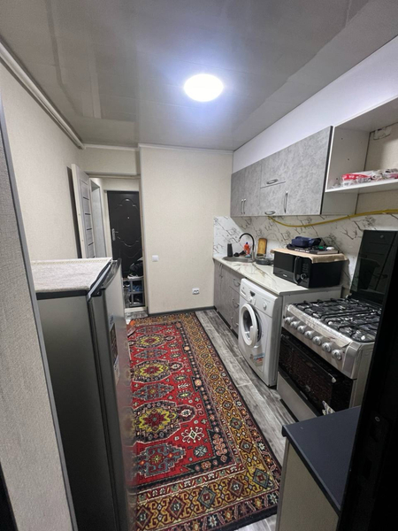 Uy sotiladi 1 xonali gishtli dom