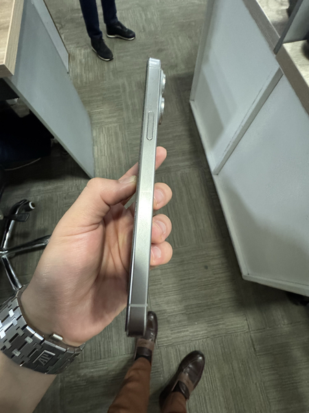 Iphone 15 pro max 92% full sostoyaniya