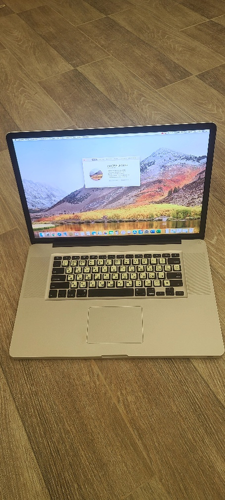 MacBook Pro 17 inch хооошем состояние