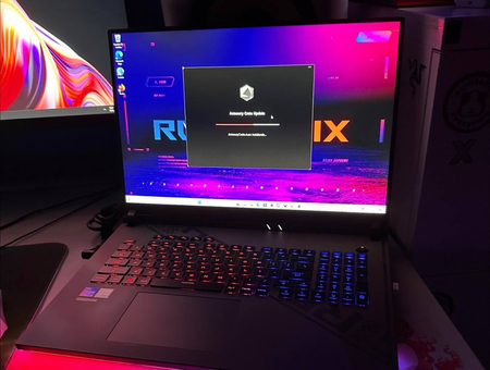 ASUS rog strix g18(2023)