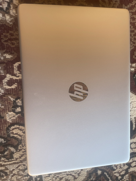 HP 15 sotiladi windows 11 pro
