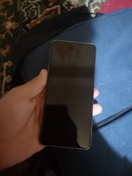SAMSUNG A82 5G 200$