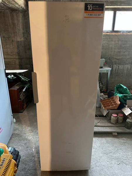 Морозильник Indesit DSZ 5175