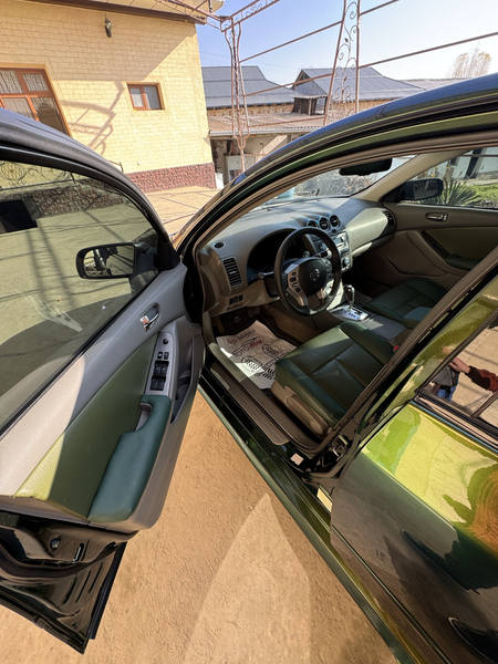 Nissan altima full pozitsiya